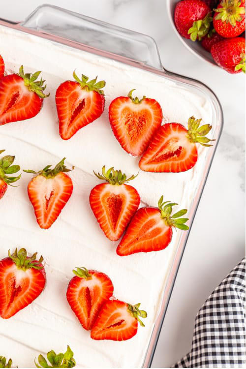 No-Bake Strawberry Delight Dessert