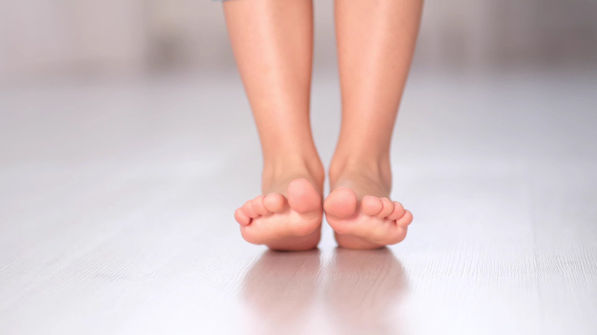 What does the shape of your toes reveal about you?