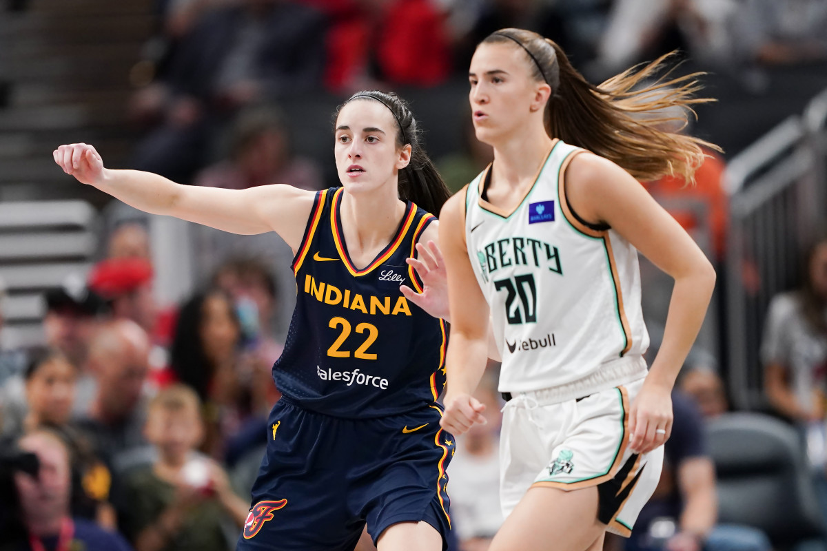 WNBA Fans Loving Caitlin Clark's Message For Sabrina Ionescu