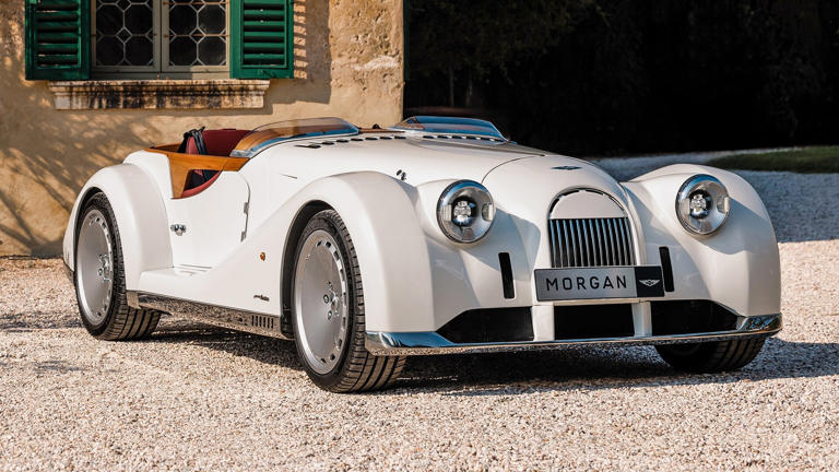 2024 Morgan Midsummer First Look: A Roadster Remix With an Italian Twist