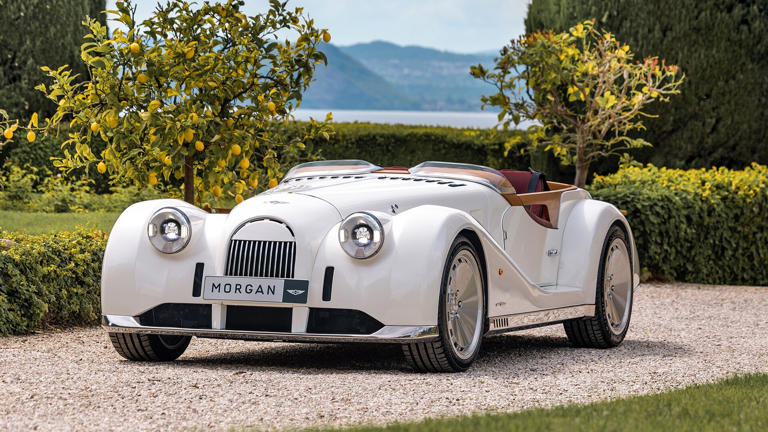 2024 Morgan Midsummer First Look: A Roadster Remix With an Italian Twist