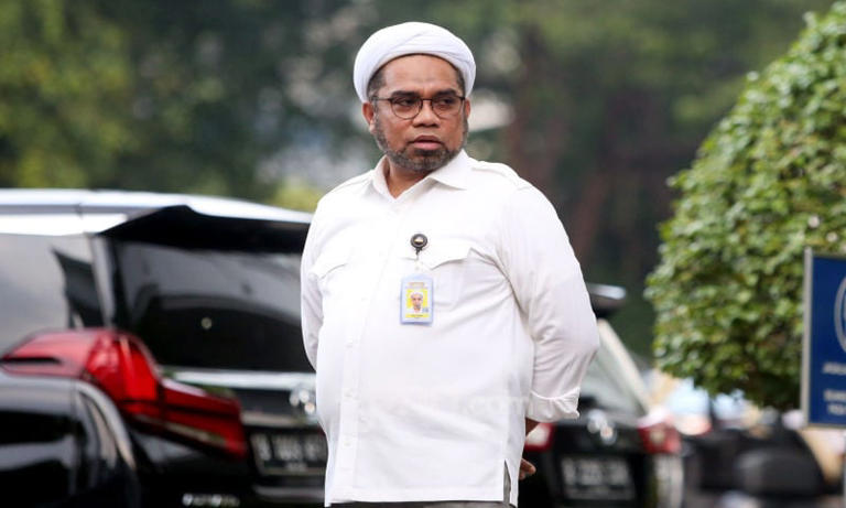 Disindir Mahfud, Ali Mochtar Ngabalin: Saya Kerja Duluan Bareng Pak Jokowi Disindir Mahfud, Ali Mochtar Ngabalin: Saya Kerja Duluan Bareng Pak Jokowi
