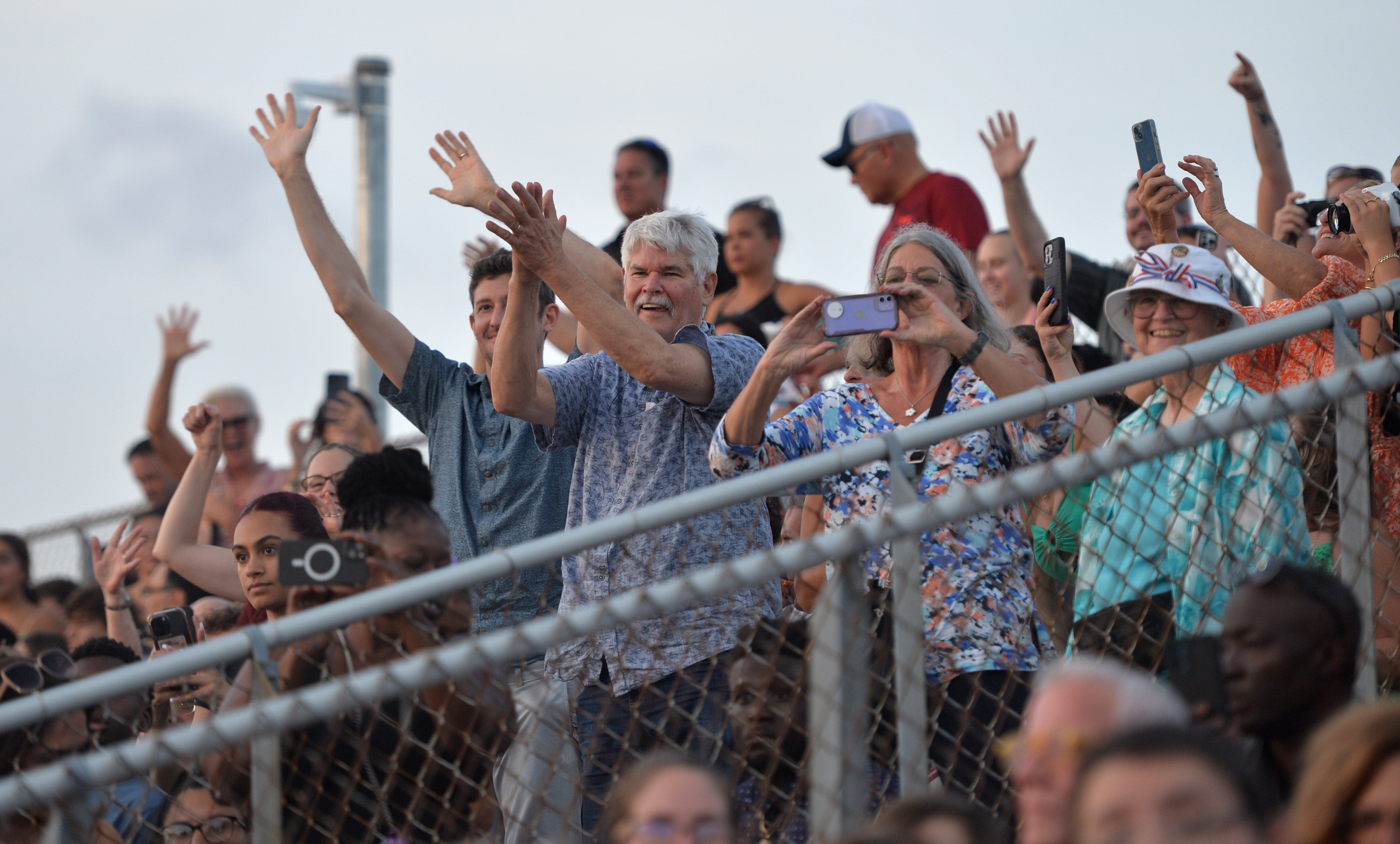 Sarasota County high schools set record graduation rate, move up in ...