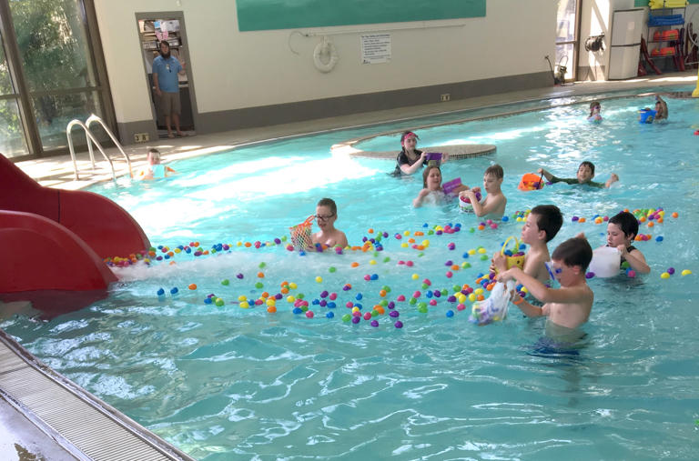 Here's where to find the Easter Bunny, egg hunts and more this month in ...