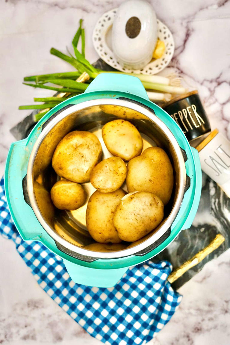 Instant Pot Baked Potatoes