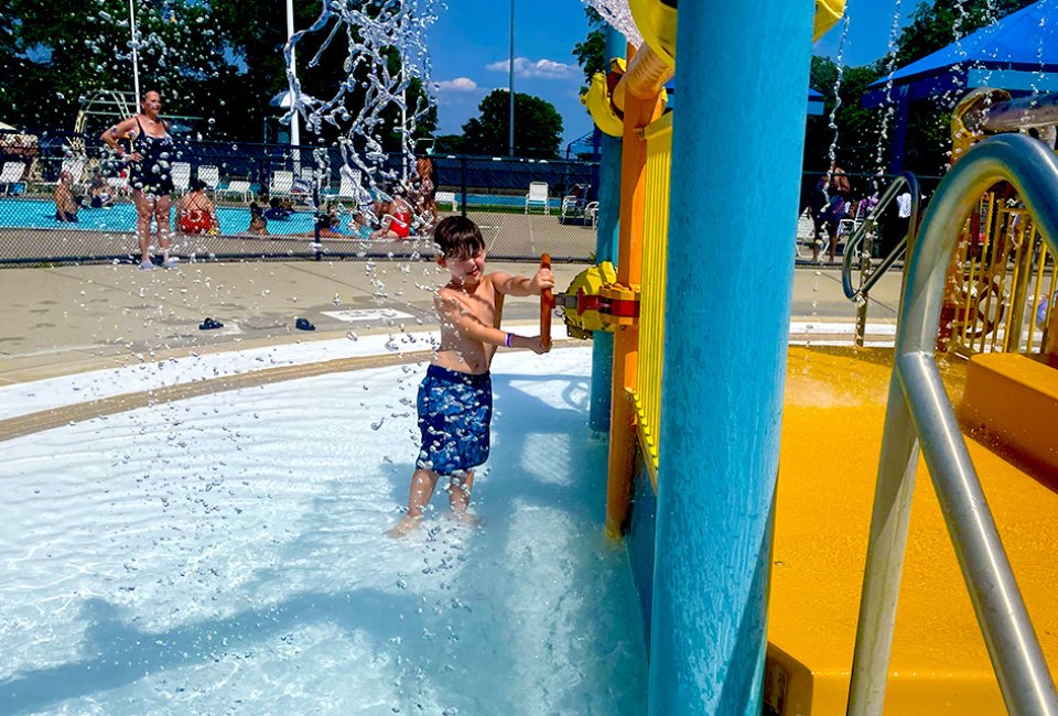 2025 Ultimate Guide to Long Island Splash Pads and Water Playgrounds