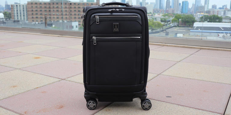 We tried the Travelpro carry-on that's all over airport lounges right ...