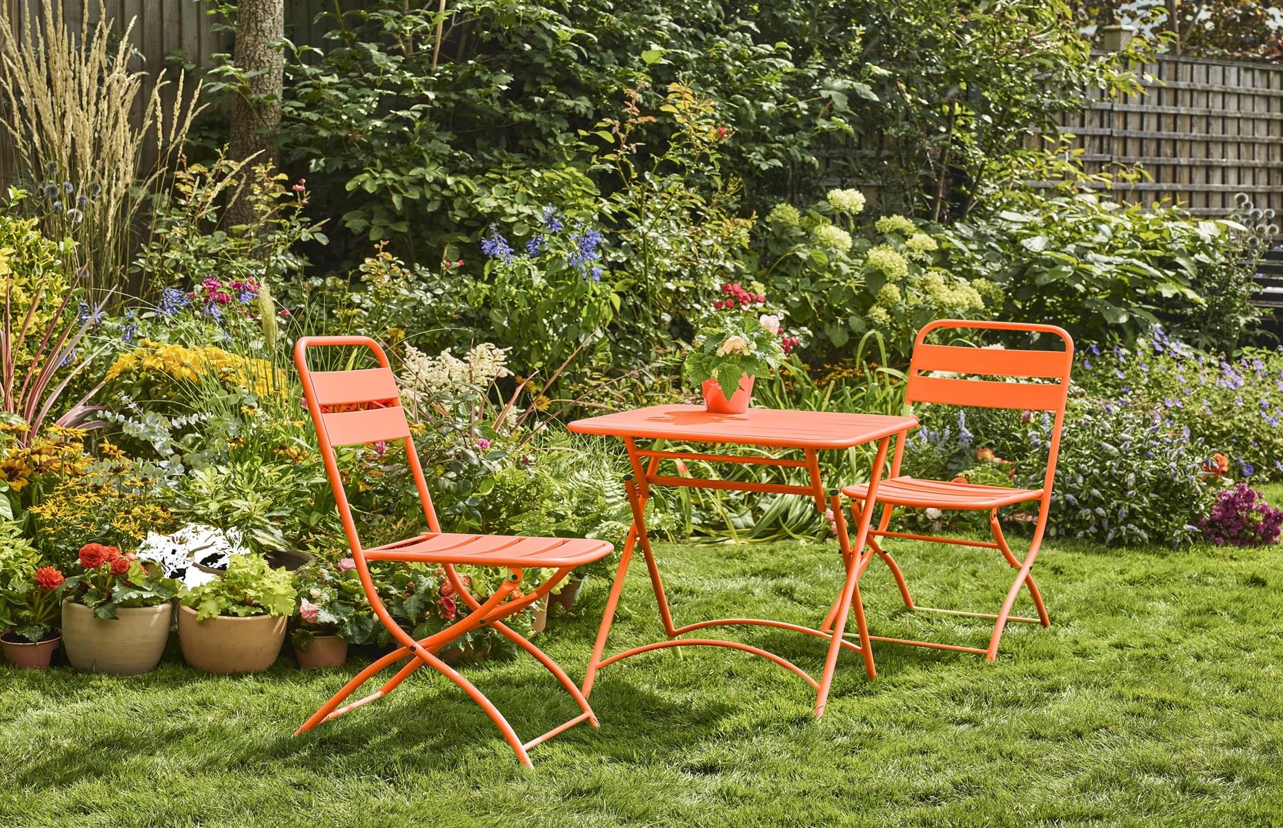 32 gardening mistakes that will cost you time and money