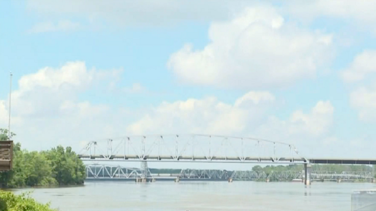 Bridge work to close Mark Twain Memorial Bridge for up to 30 days in April