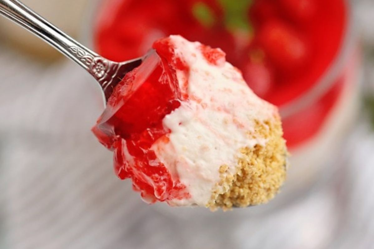 36 Delicious Whipped Cream Desserts to Satisfy Any Sweet Tooth