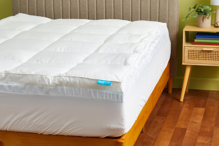 9 mattress toppers to instantly upgrade your bed, according to bedding ...