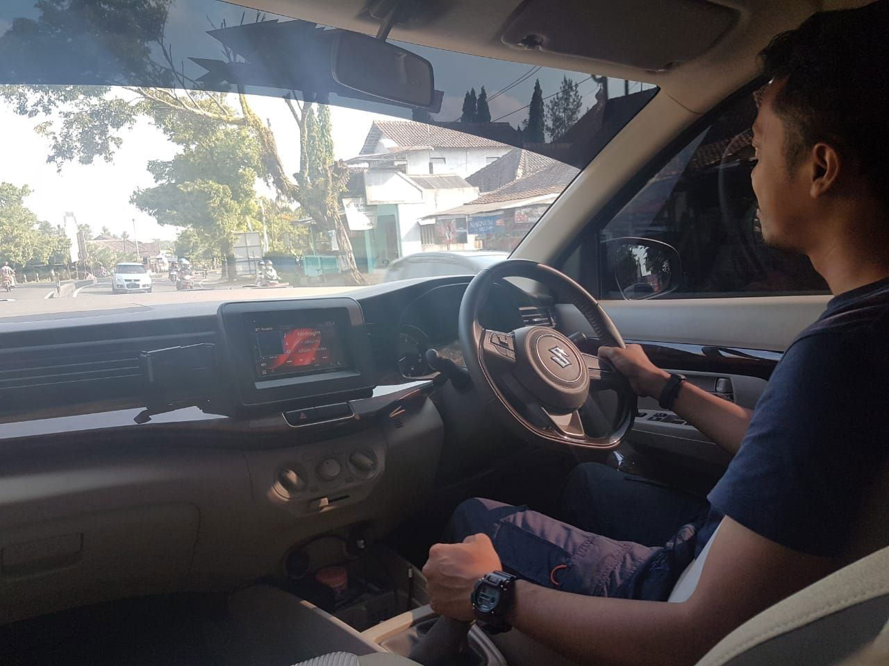 Tips Nyetir Mobil Manual Untuk yang Sering Nyetir Mobil Matik, Simak Tips Nyetir Mobil Manual Untuk yang Sering Nyetir Mobil Matik, Simak