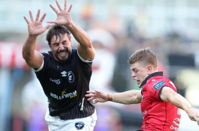 Eben Etzebeth still notably absent from Sharks lineup