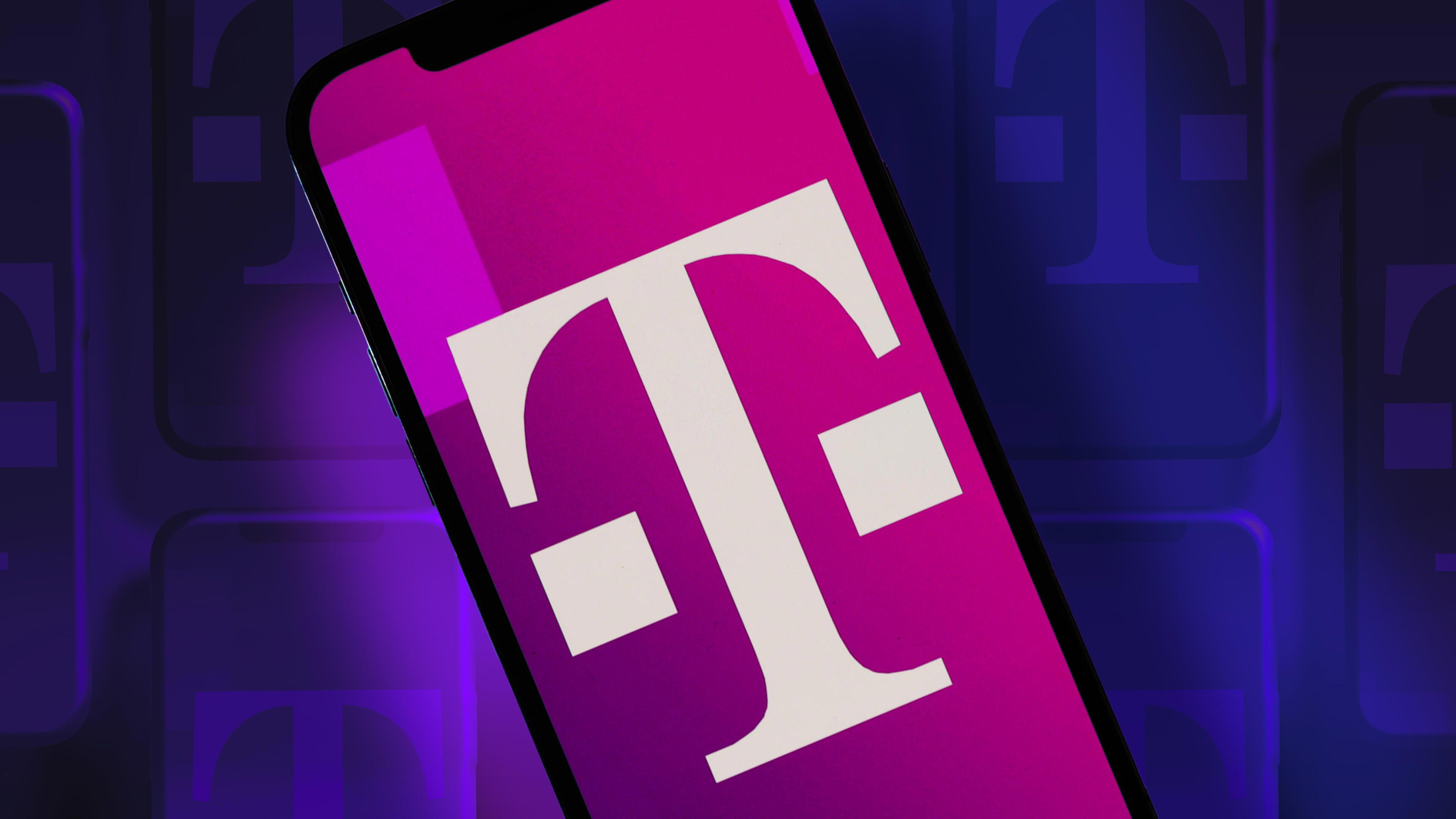 SpaceX Gets FCC Approval to Start Using Starlink for T-Mobile Cell Service SpaceX Gets FCC Approval to Start Using Starlink for T-Mobile Cell Service