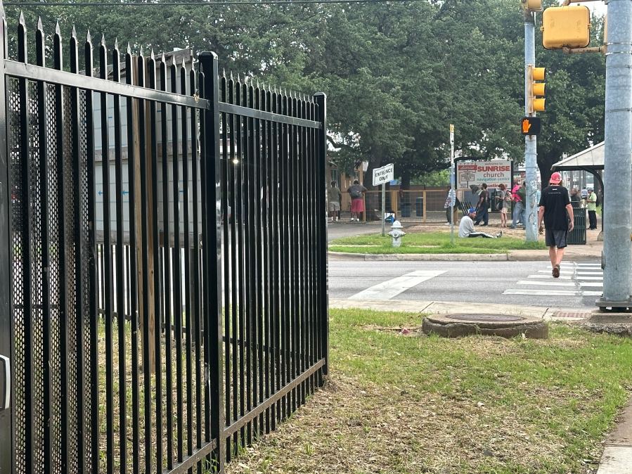 ‘Deeply concerned’: Neighbor reacts to Austin housing navigation center ...