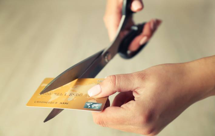 How to Cancel Credit Cards in Singapore Quickly and Stress-free