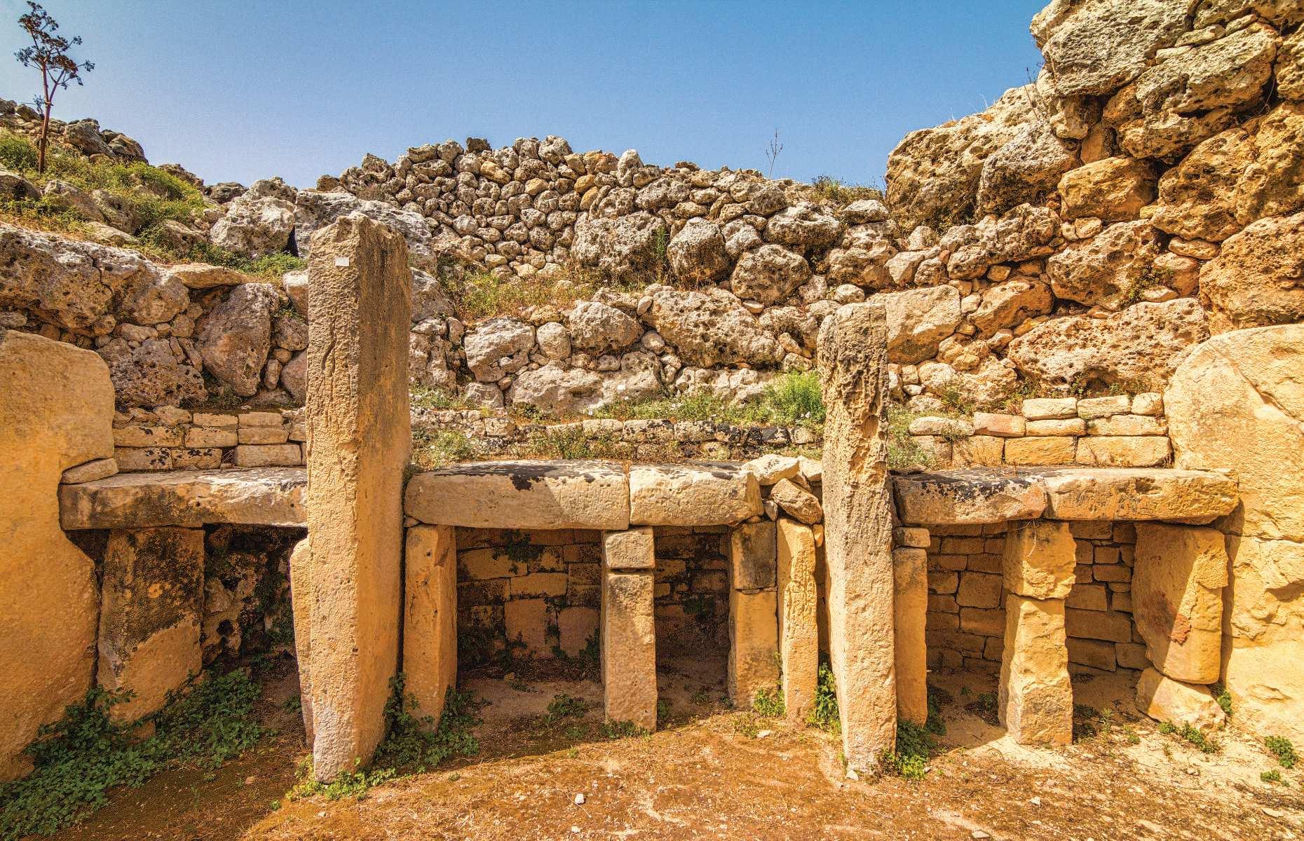 40 ancient wonders that still attract huge crowds today