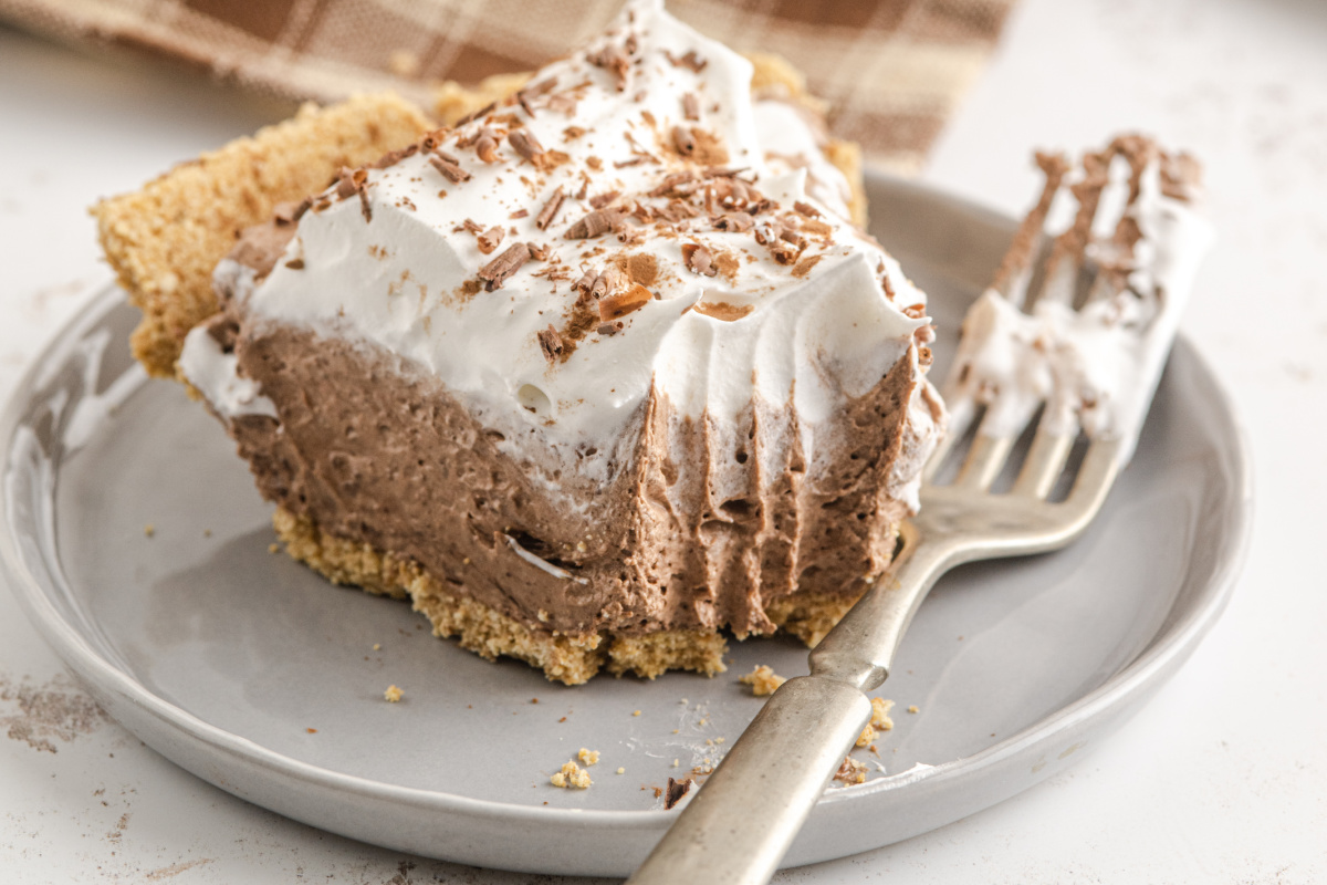 21 of grandma's favorite chocolate desserts you need to try