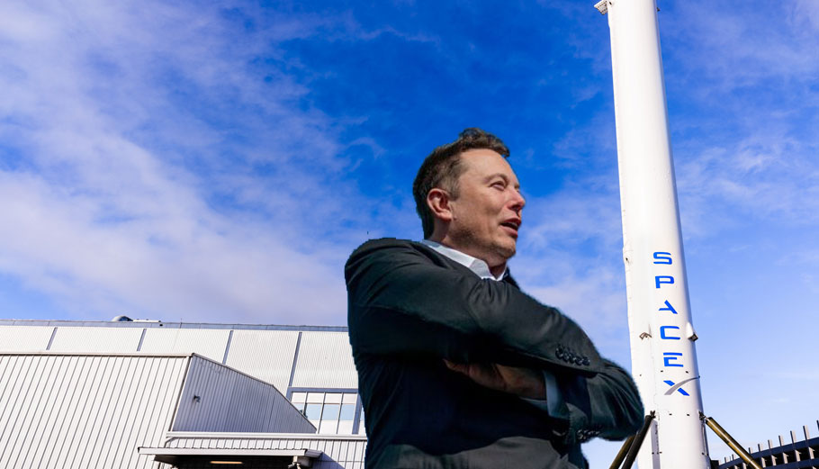 SpaceX: Σχεδιάζει να στείλει πέντε μη επανδρωμένα διαστημόπλοια στον Άρη
