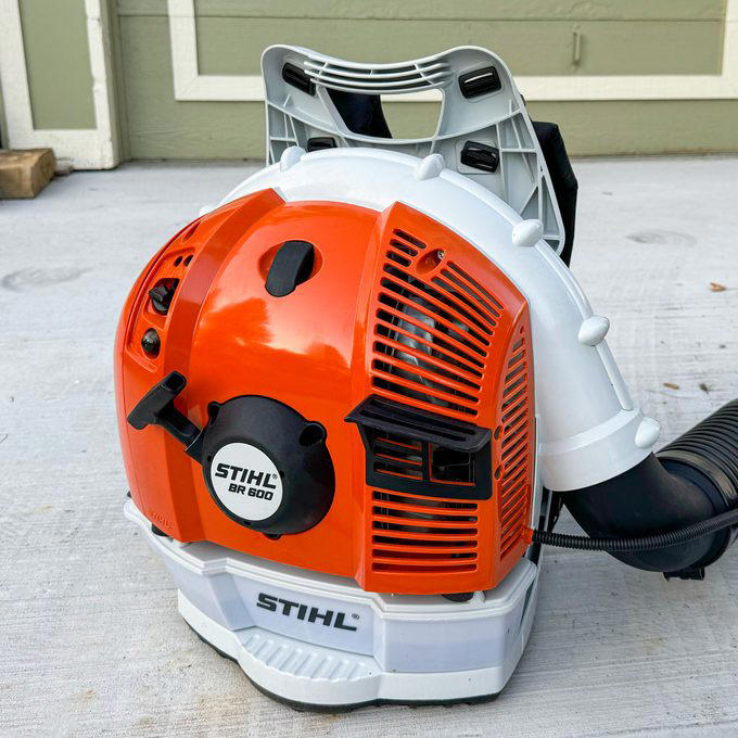 The 6 Best Backpack Leaf Blowers for Homeowners, According to a Former ...