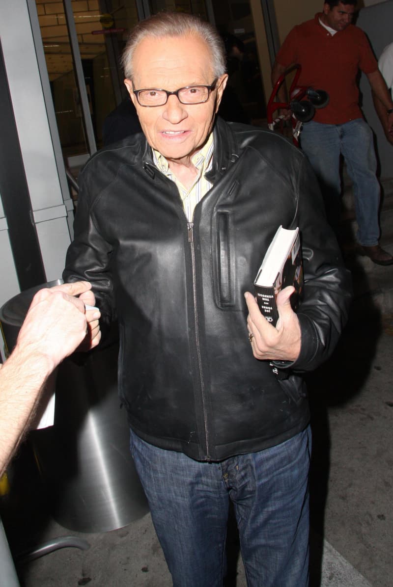 Larry King's Sad Cause Of Death In Memoriam