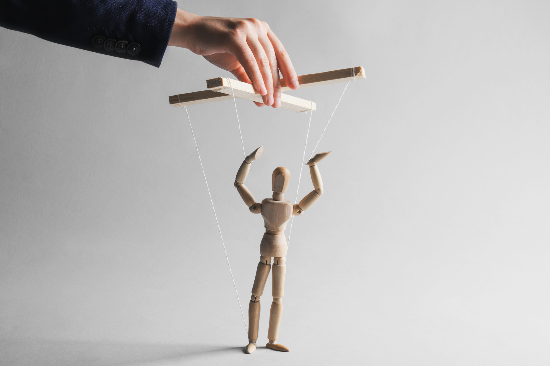 Toxicity unmasked: 30 toxic traits that sabotage relationships