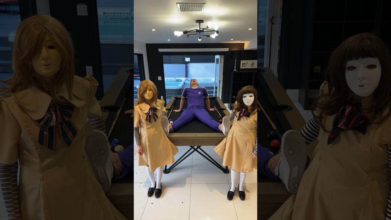 M3GAN’s sister grabs my legs