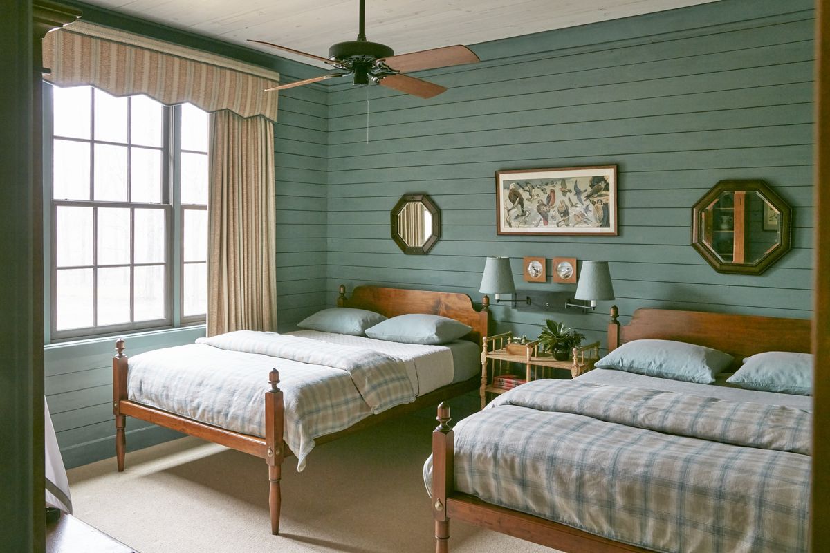 Designers swear by these 11 sage green paint colors