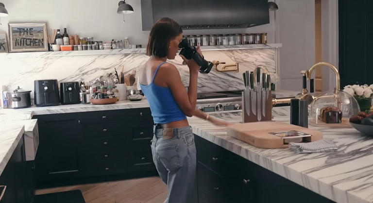 Hailey and Justin Bieber's kitchen at $20m Californian mansion is ...