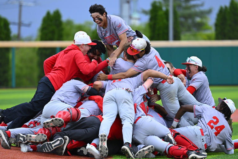 Baseball Top 10: Defending champions look to carry their momentum