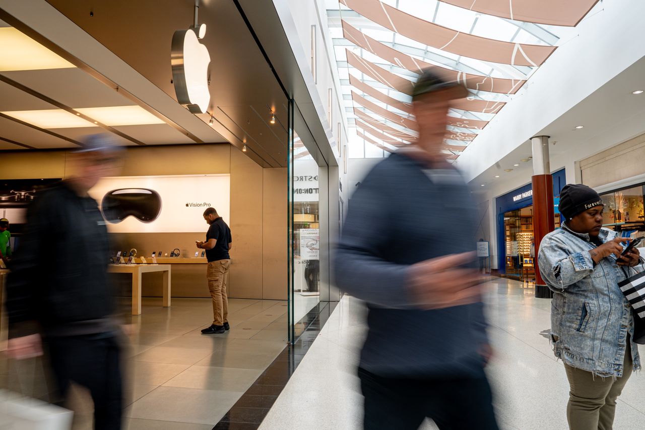 Apple Retail Employees at Maryland Store Vote to Authorize Strike