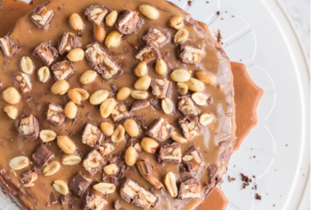 Treat Yourself To These 51 Sinfully Sweet Chocolate Dessert Recipes!