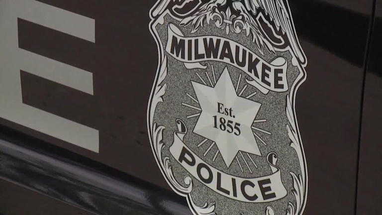Milwaukee police chase ends in crash; driver hits parked car, tree