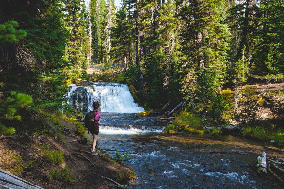7 Scenic Oregon Hikes in the Cascade Mountains You Can’t Miss