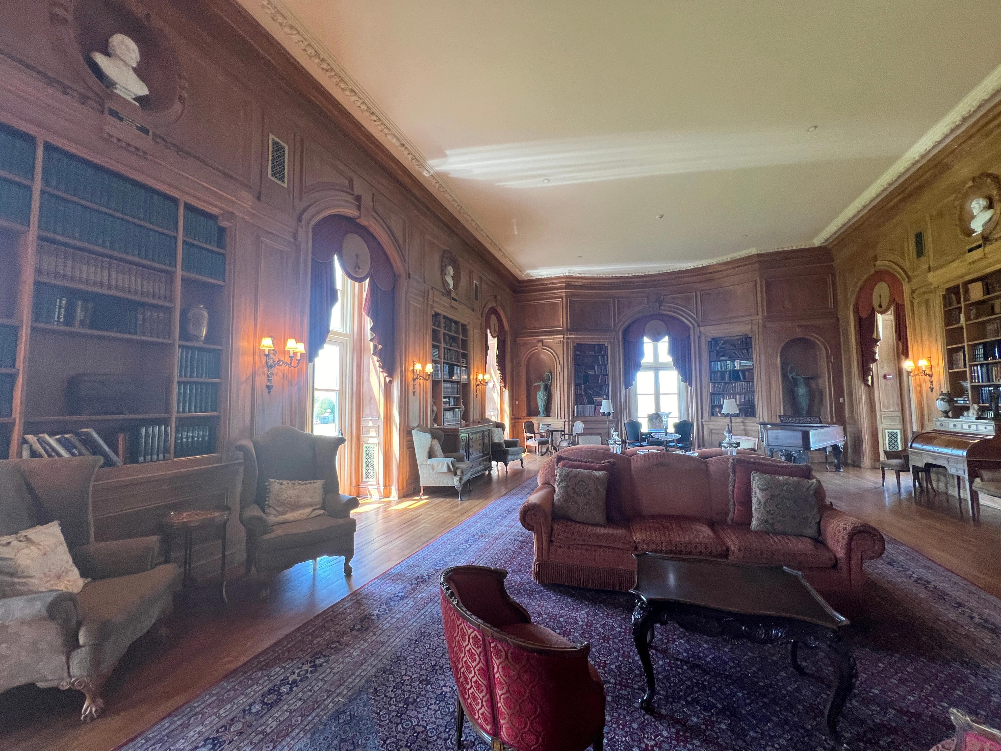 See inside Oheka Castle, the 127-room Long Island estate that inspired ...