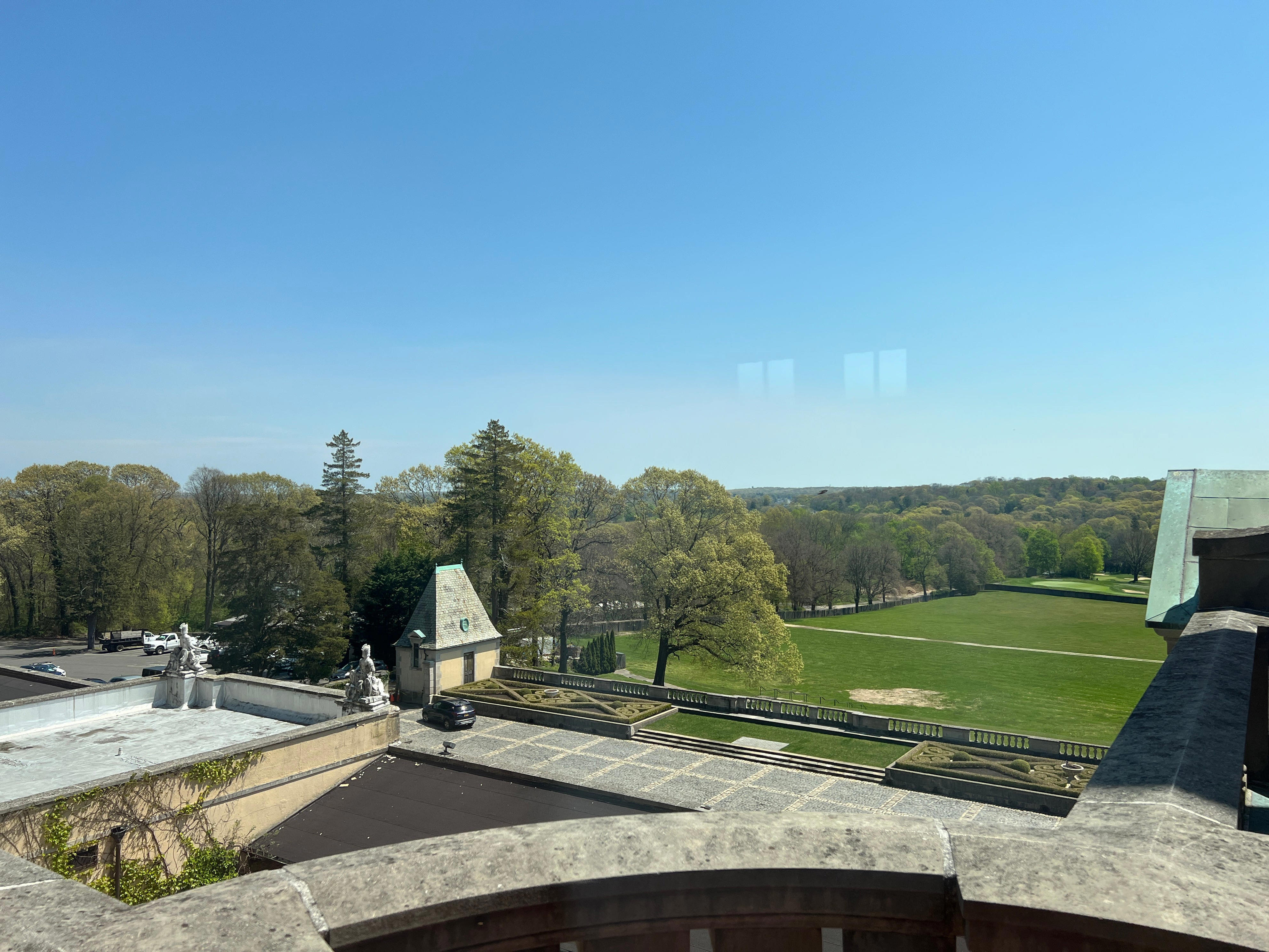 See inside Oheka Castle, the 127-room Long Island estate that inspired ...