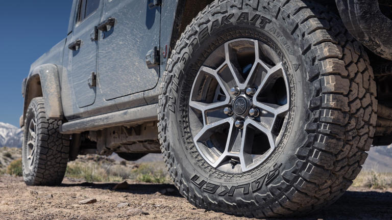 2024 Jeep Gladiator Mojave X First Test: Jeep’s Best Fast Weapon For ...