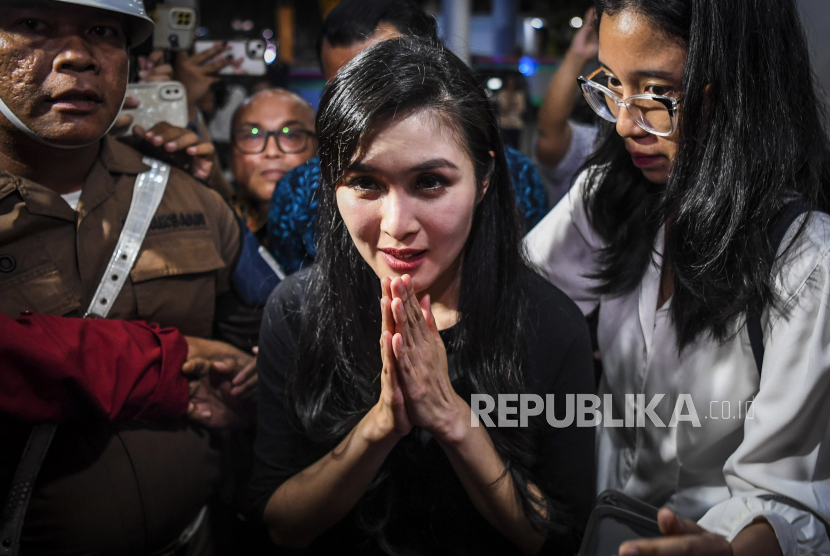 Sandra Dewi: 88 Tas Mewah Hasil Endorse, Bukan Cuci Uang Korupsi Sandra Dewi: 88 Tas Mewah Hasil Endorse, Bukan Cuci Uang Korupsi