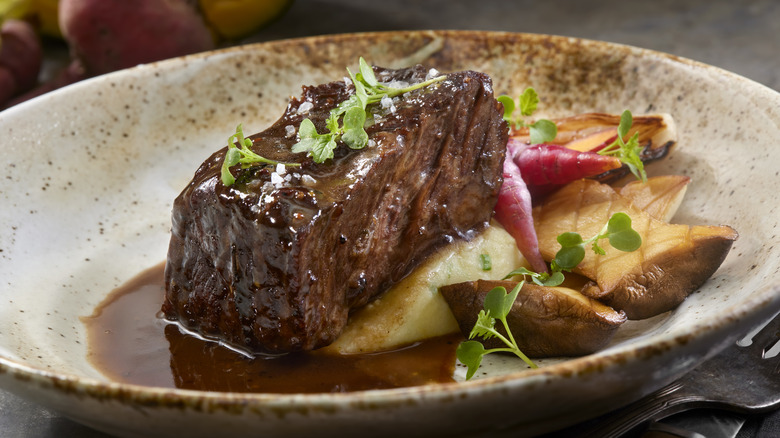 11 Mistakes To Avoid When Cooking Short Ribs, According To A Trained Chef