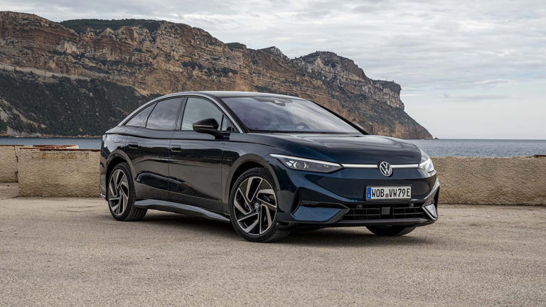 Here's What the U.S.-Market Volkswagen ID7 EV Sedan Comes With