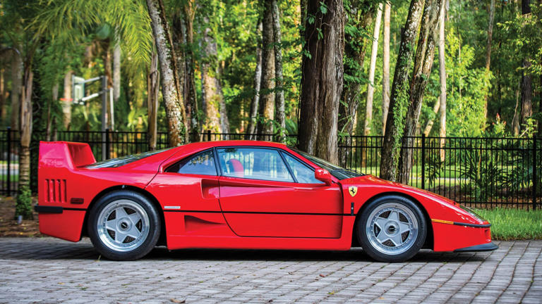 10 of the Most Awesome and Memorable Supercars of All Time