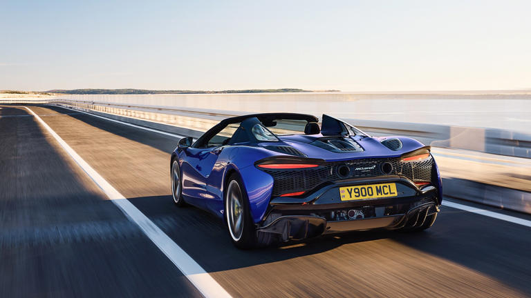 The 2025 McLaren Artura Convertible Supercar Doesn't Slow Things Down