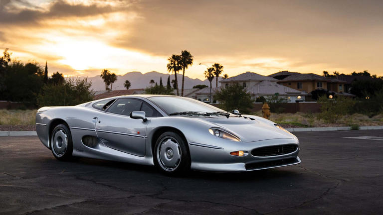 10 of the Most Awesome and Memorable Supercars of All Time