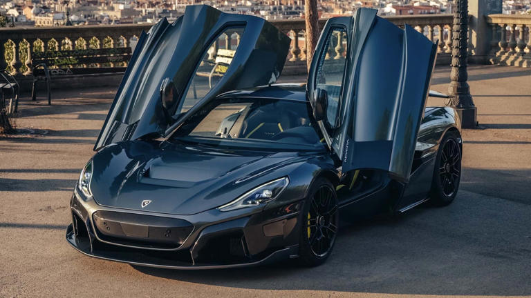 10 of the Most Awesome and Memorable Supercars of All Time