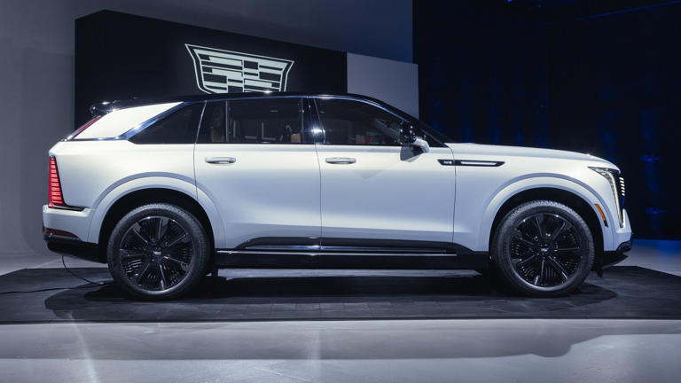 GM Envolve and the Future of Commercial Vans, Livery SUVs, and Electric ...