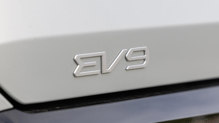 2024 Kia EV9 Land First Test: Forget the GT-Line Version