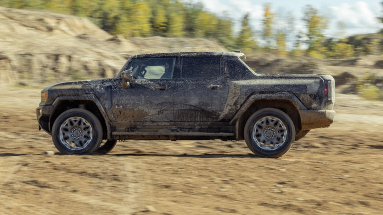 GMC Hummer EV 3X First Test: Stylin' and Profilin'