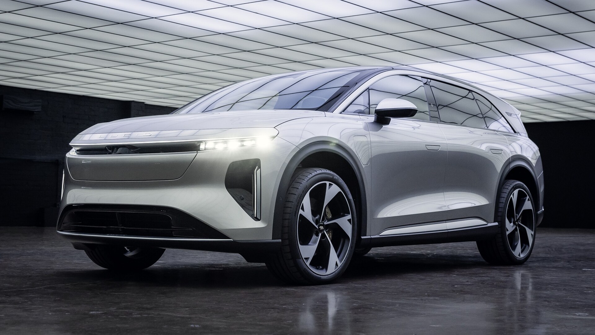 2025 Lucid Car and SUV Lineup: Introducing Gravity, Updating Air ...
