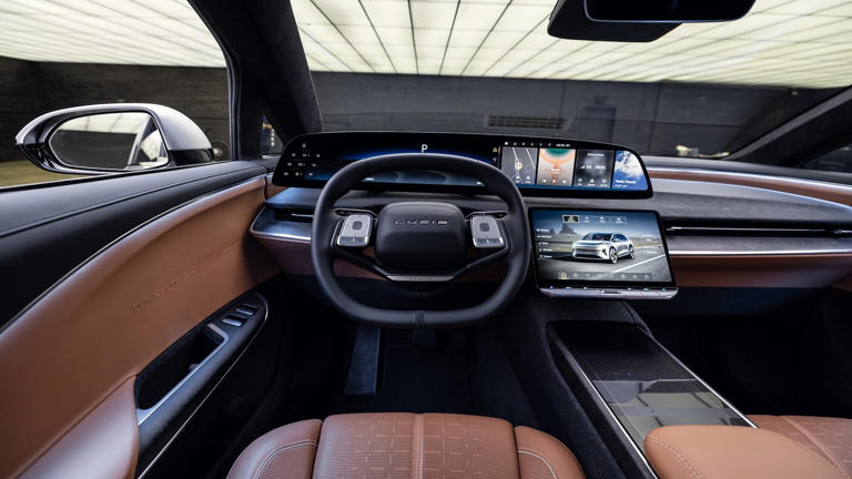 2025 Lucid Car and SUV Lineup: Introducing Gravity, Updating Air ...