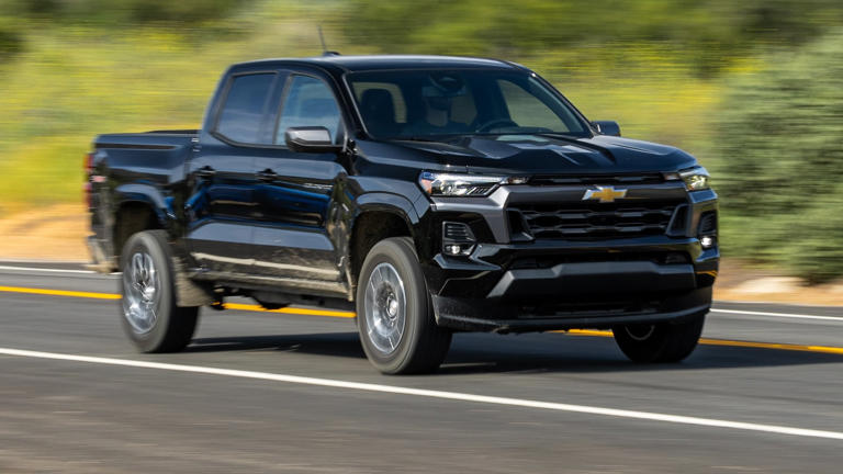 Chevrolet Colorado vs. Silverado: Is Chevy’s Smallest Pickup Better ...